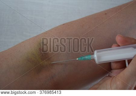 Drug Addict Pricking Image & Photo (Free Trial) | Bigstock