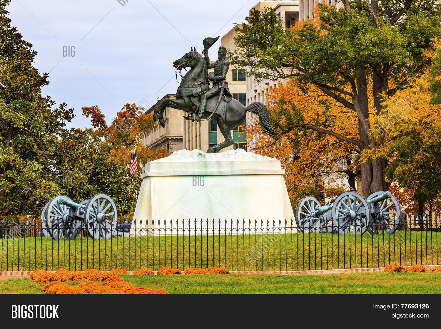Jackson Statue Canons Image & Photo (Free Trial) | Bigstock