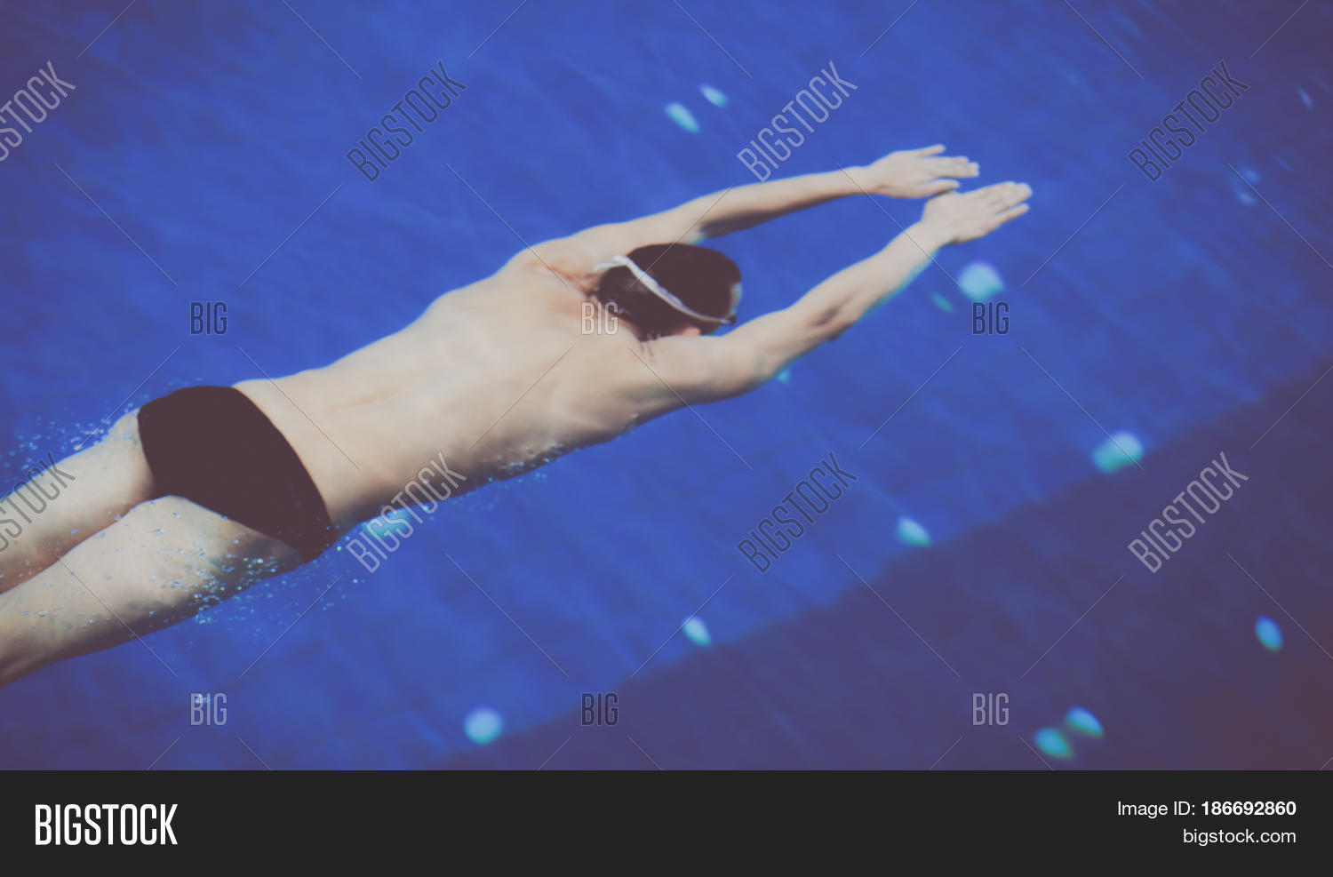 Male Swimmer Swimming Image & Photo (Free Trial) | Bigstock