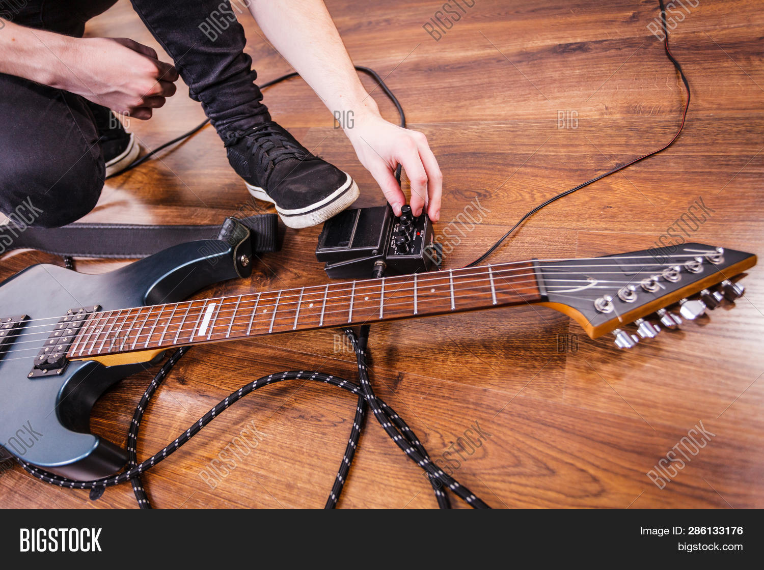 Man Musical Instrument Image & Photo (Free Trial) | Bigstock