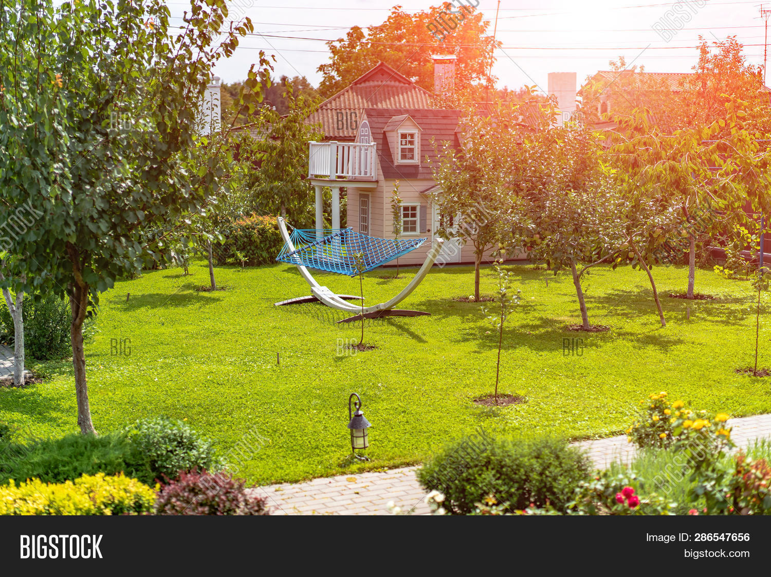 Beautiful Landscaping Image & Photo (Free Trial) | Bigstock