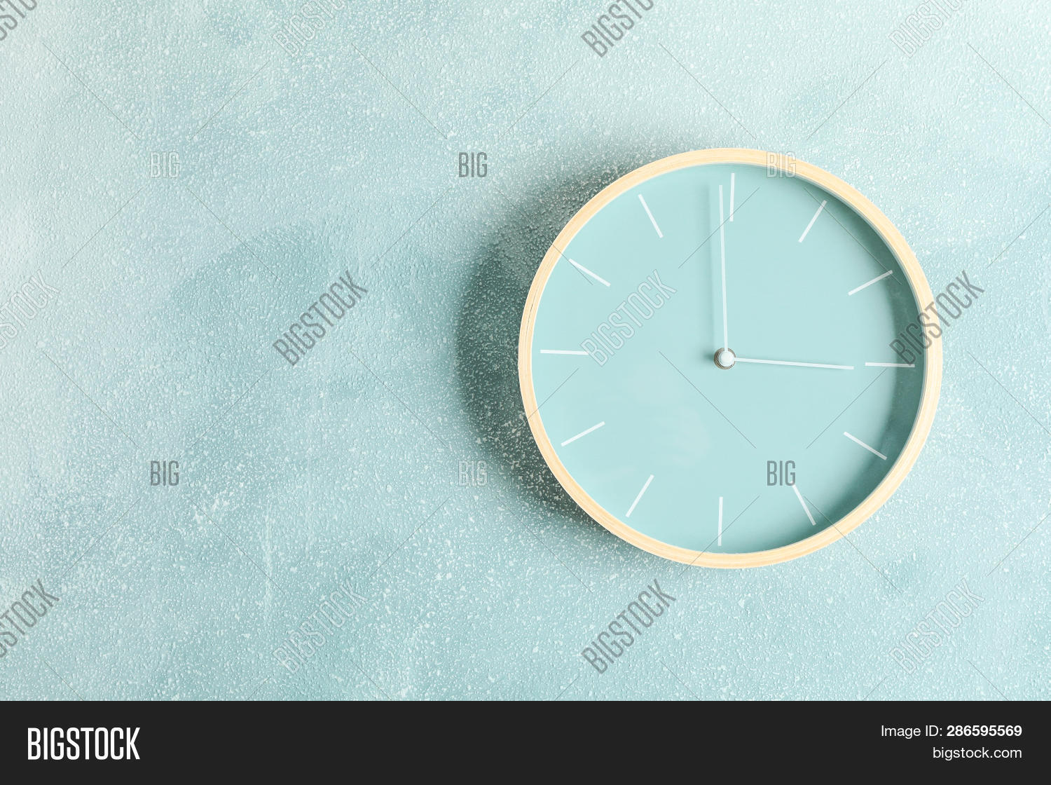Big Beautiful Clock Image & Photo (Free Trial) | Bigstock