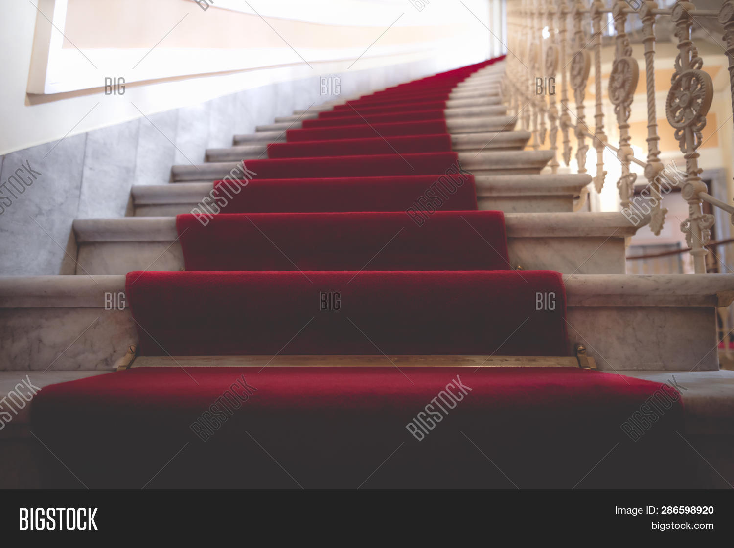 Royal Building Image & Photo (Free Trial) | Bigstock