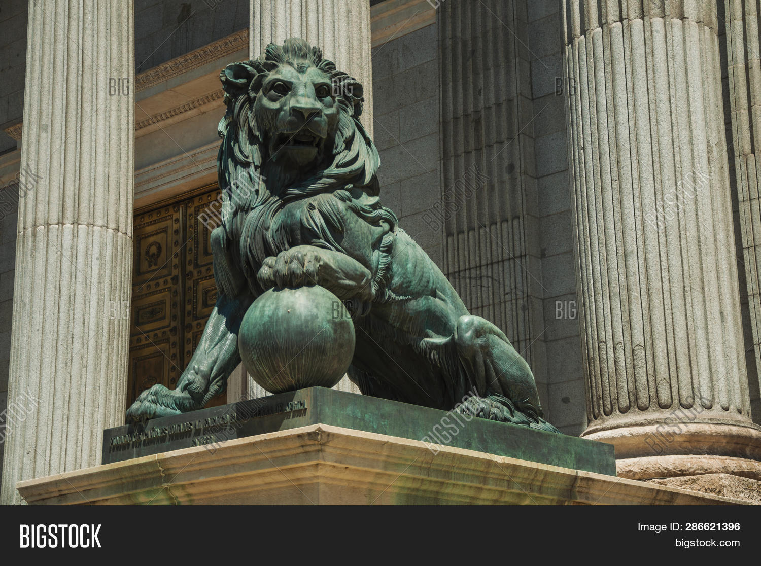 Sculpture Imposing Image & Photo (Free Trial) | Bigstock