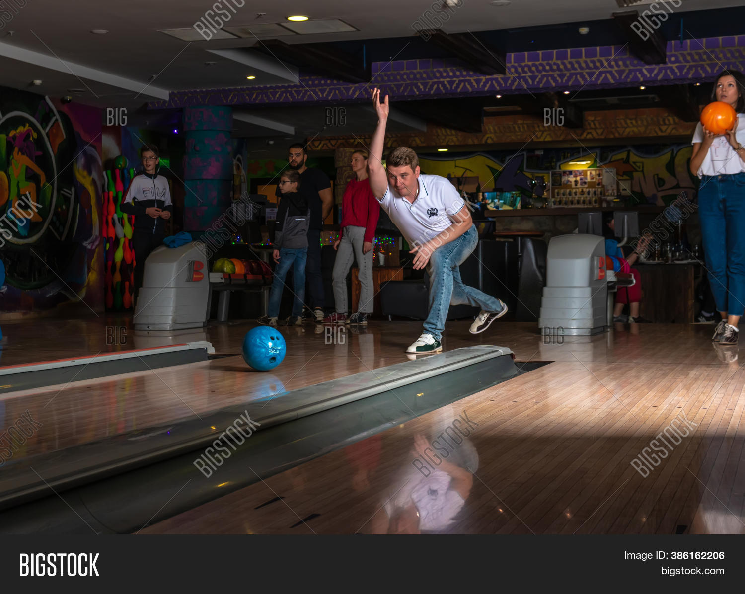 Man Bowling Alley Image & Photo (Free Trial) | Bigstock
