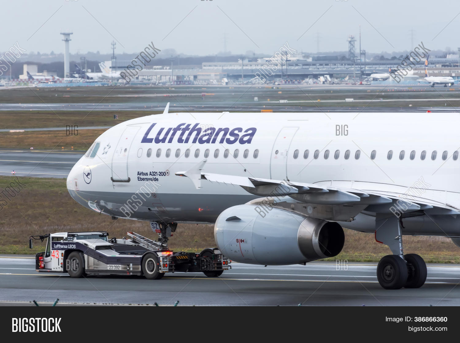 Airbus A321-200 Image & Photo (Free Trial) | Bigstock