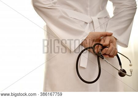 Doctor White Robe Image & Photo (Free Trial) | Bigstock