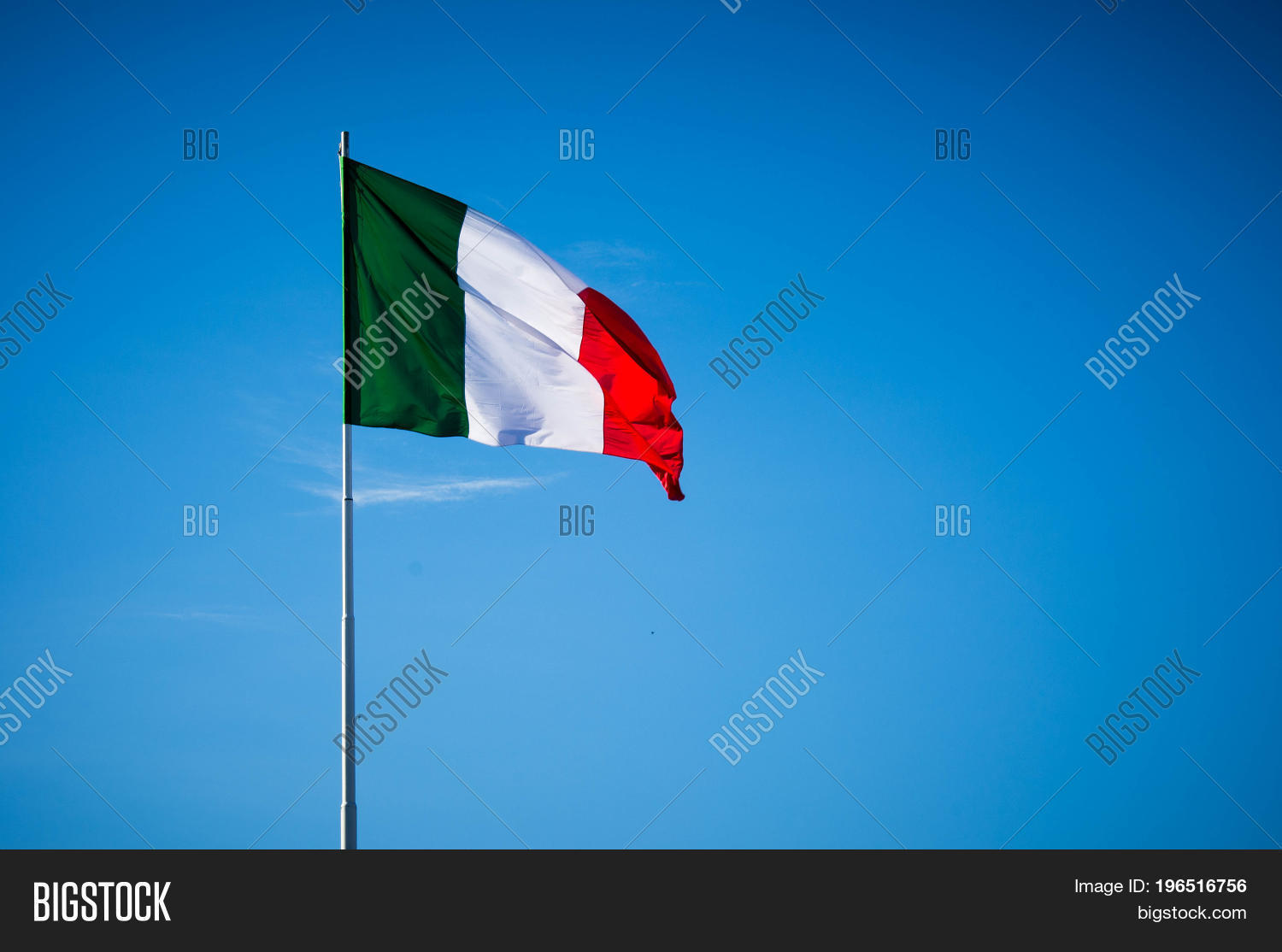 Italian Flag Blowing Image & Photo (Free Trial) | Bigstock
