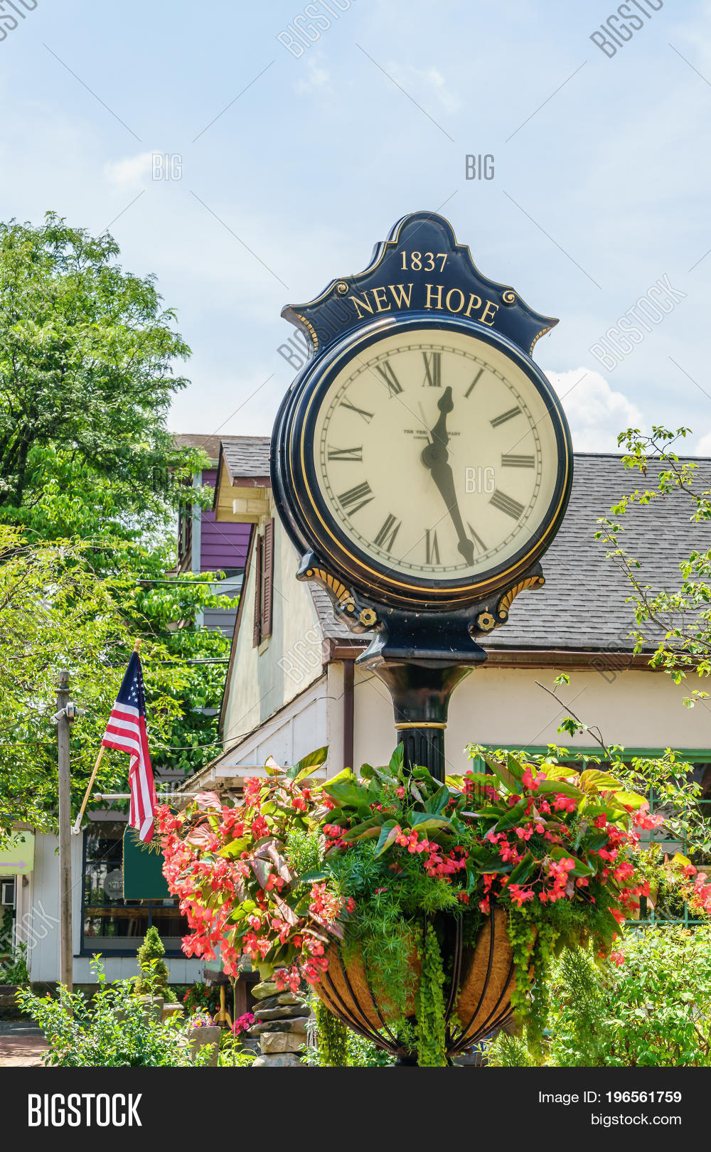 Imagen y foto Nice Clock Historic (prueba gratis) | Bigstock