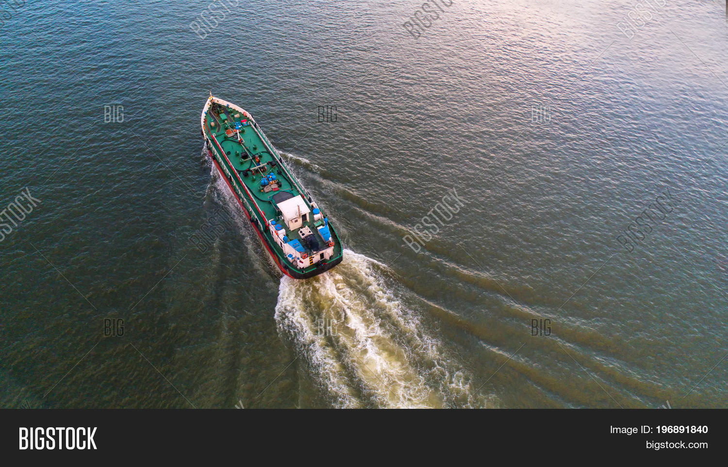 Oil Tanker Gas Tanker Image & Photo (Free Trial) | Bigstock