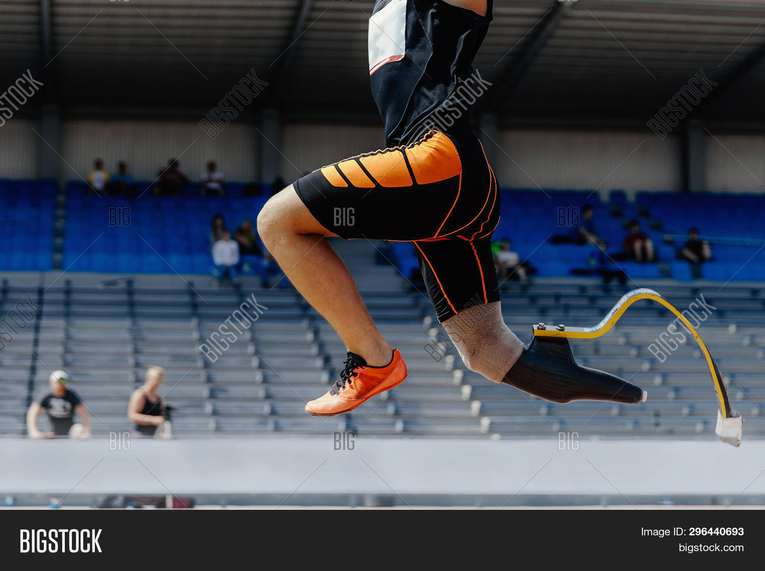 Athlete Jumper Image & Photo (Free Trial) | Bigstock