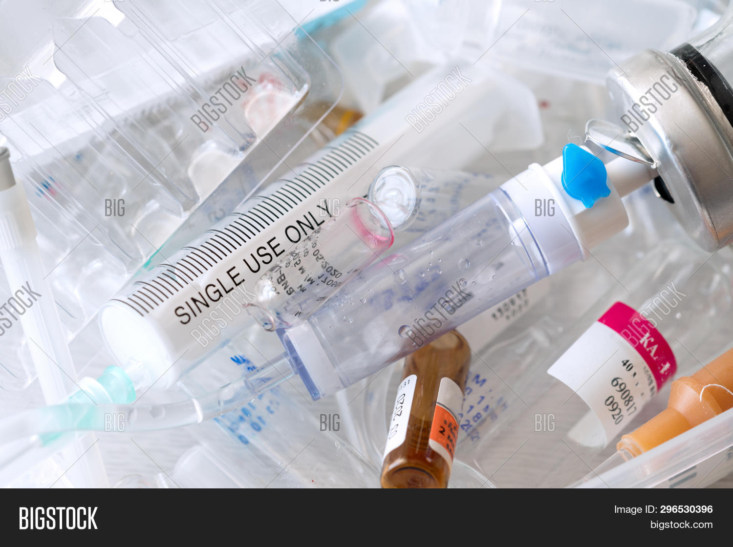 Medical Syringes Image & Photo (Free Trial) | Bigstock