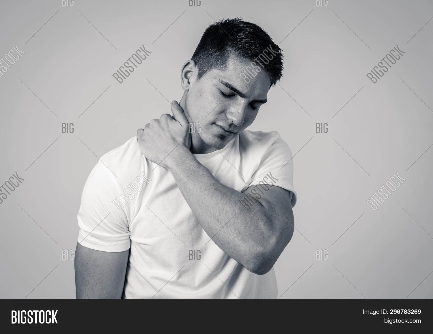 Young Muscular Fitness Image & Photo (Free Trial) | Bigstock