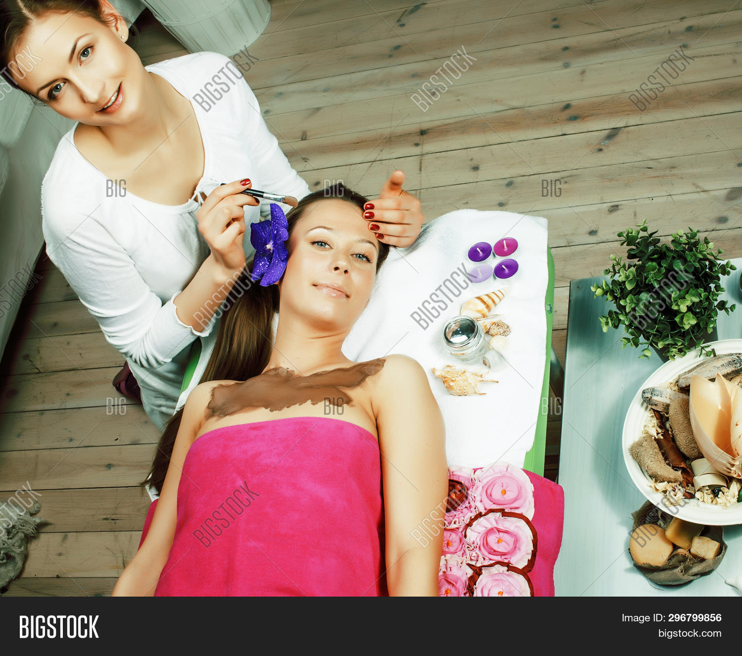 Stock Photo Attractive Image & Photo (Free Trial) | Bigstock