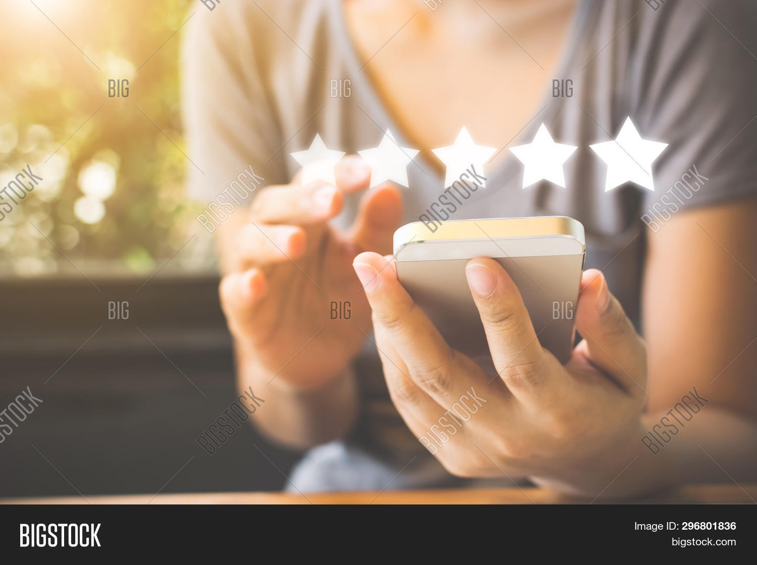 Customer 图片和照片（免费试用） | Bigstock