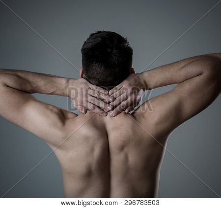 Young Muscular Fit Man Image & Photo (Free Trial) | Bigstock