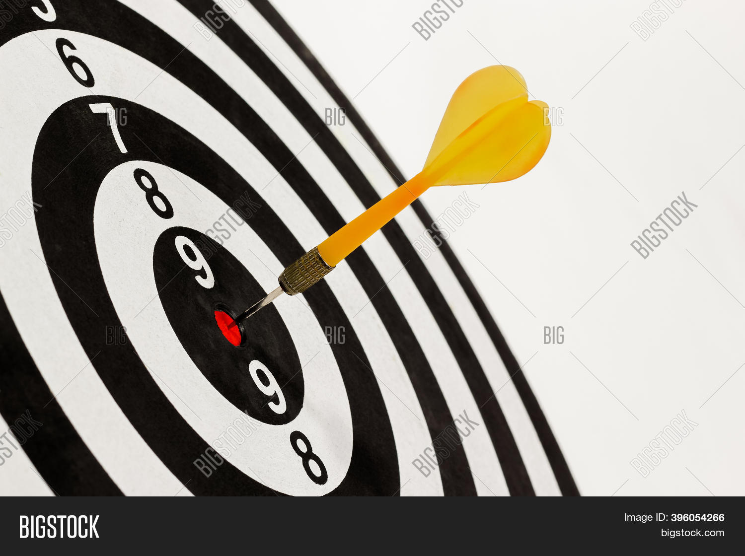 Dart Sticks Center Image & Photo (Free Trial) | Bigstock