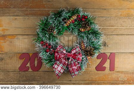 Christmas Wreath Image & Photo (Free Trial) | Bigstock