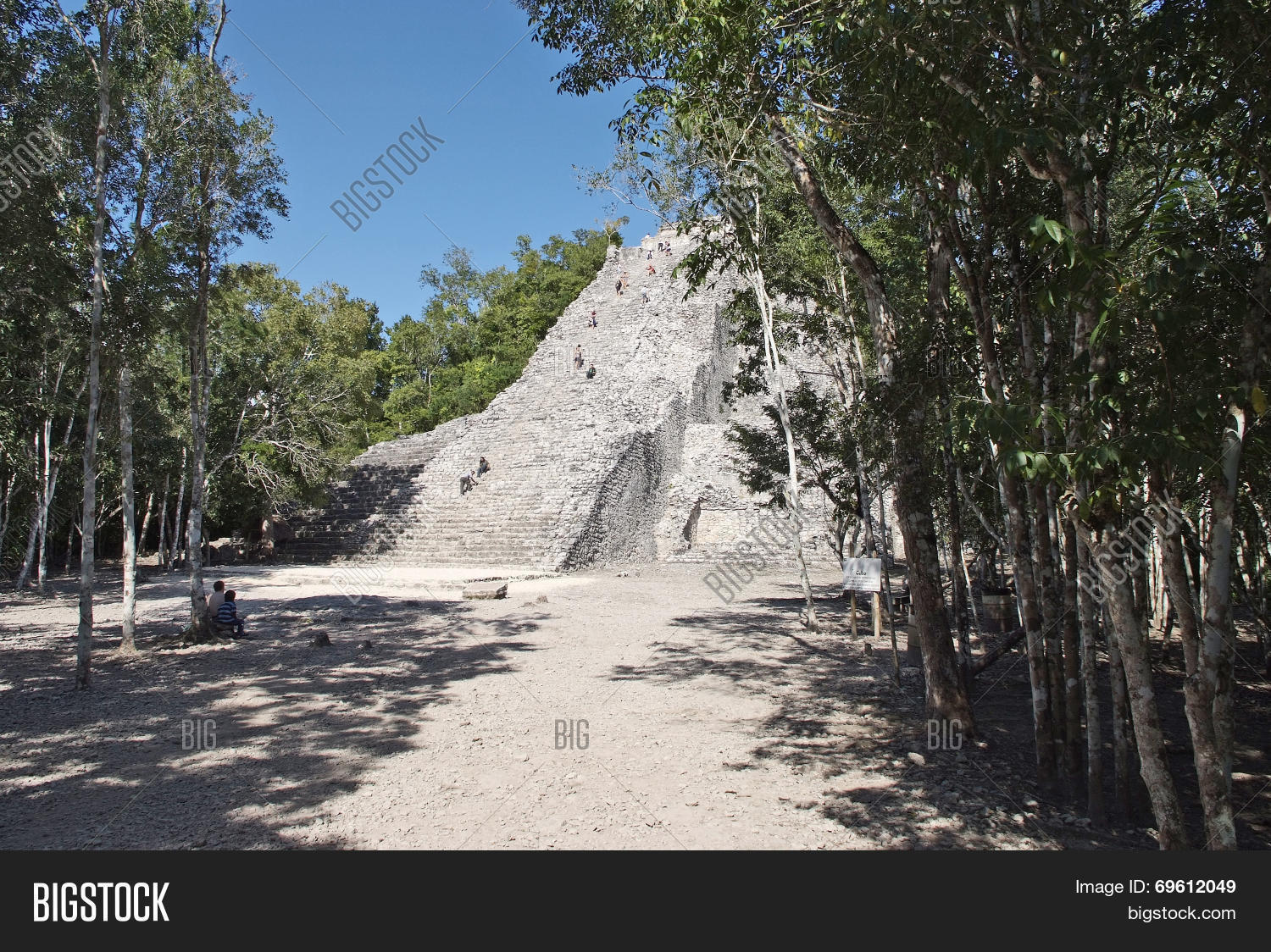 Main Ziggurat Image & Photo (Free Trial) | Bigstock