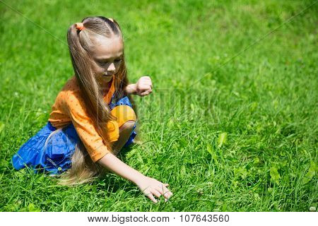 Little Girl Catches Image & Photo (Free Trial) | Bigstock
