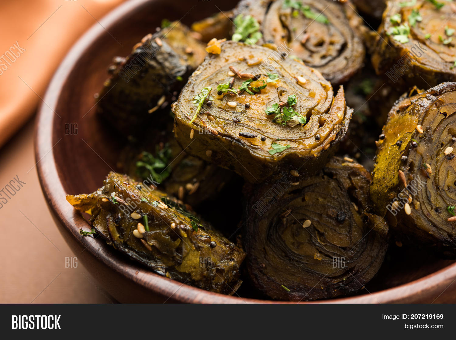 Patra Paatra Alu Vadi Image & Photo (Free Trial) | Bigstock