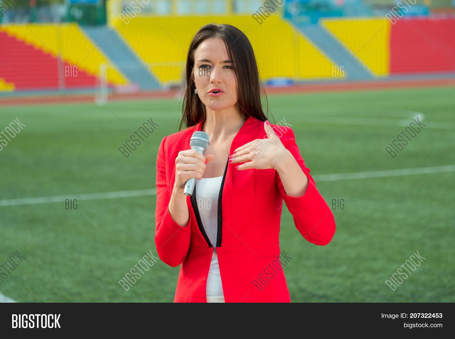 Young Girl TV Reporter Image & Photo (Free Trial) | Bigstock