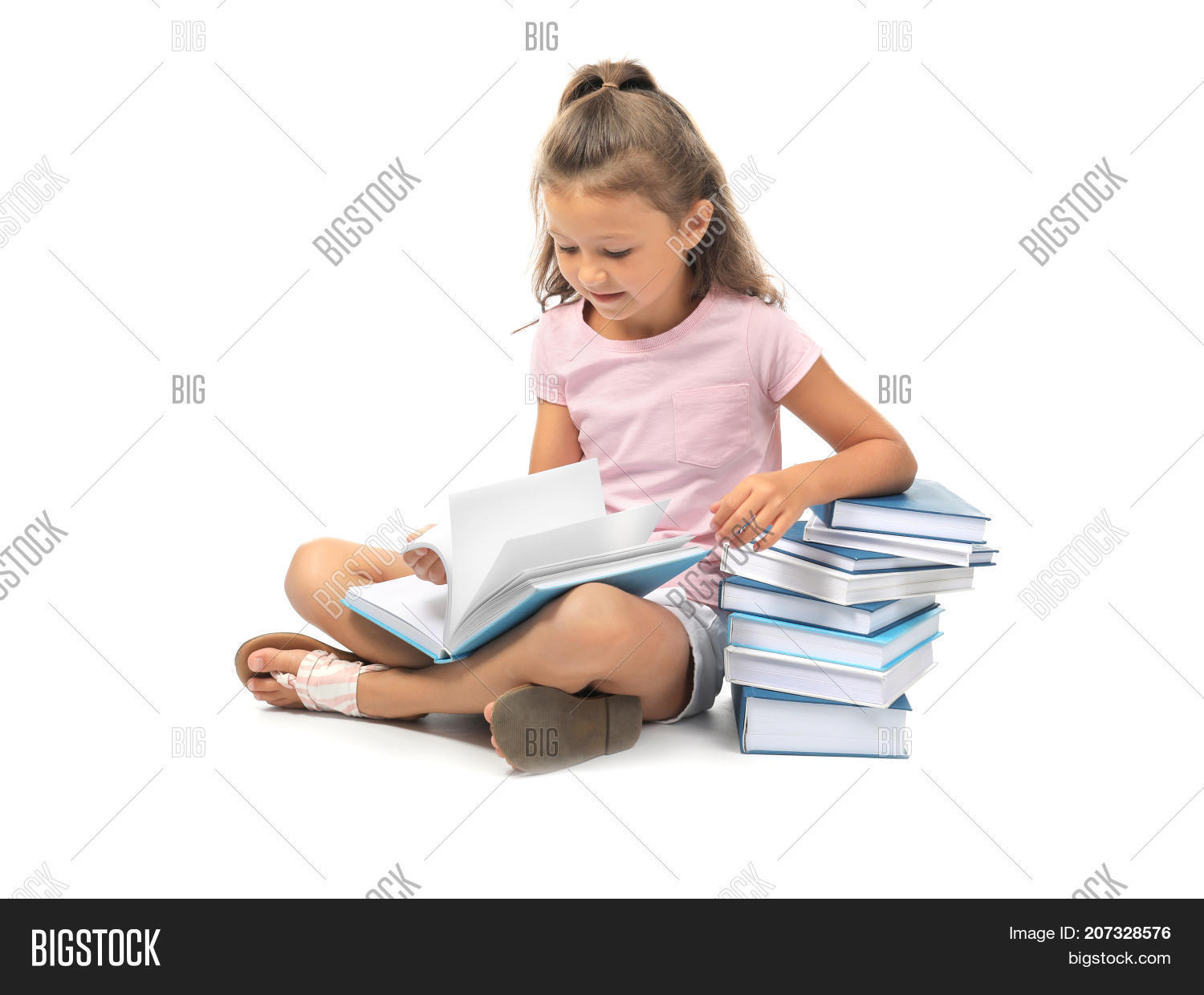 Cute Little Girl Image & Photo (Free Trial) | Bigstock