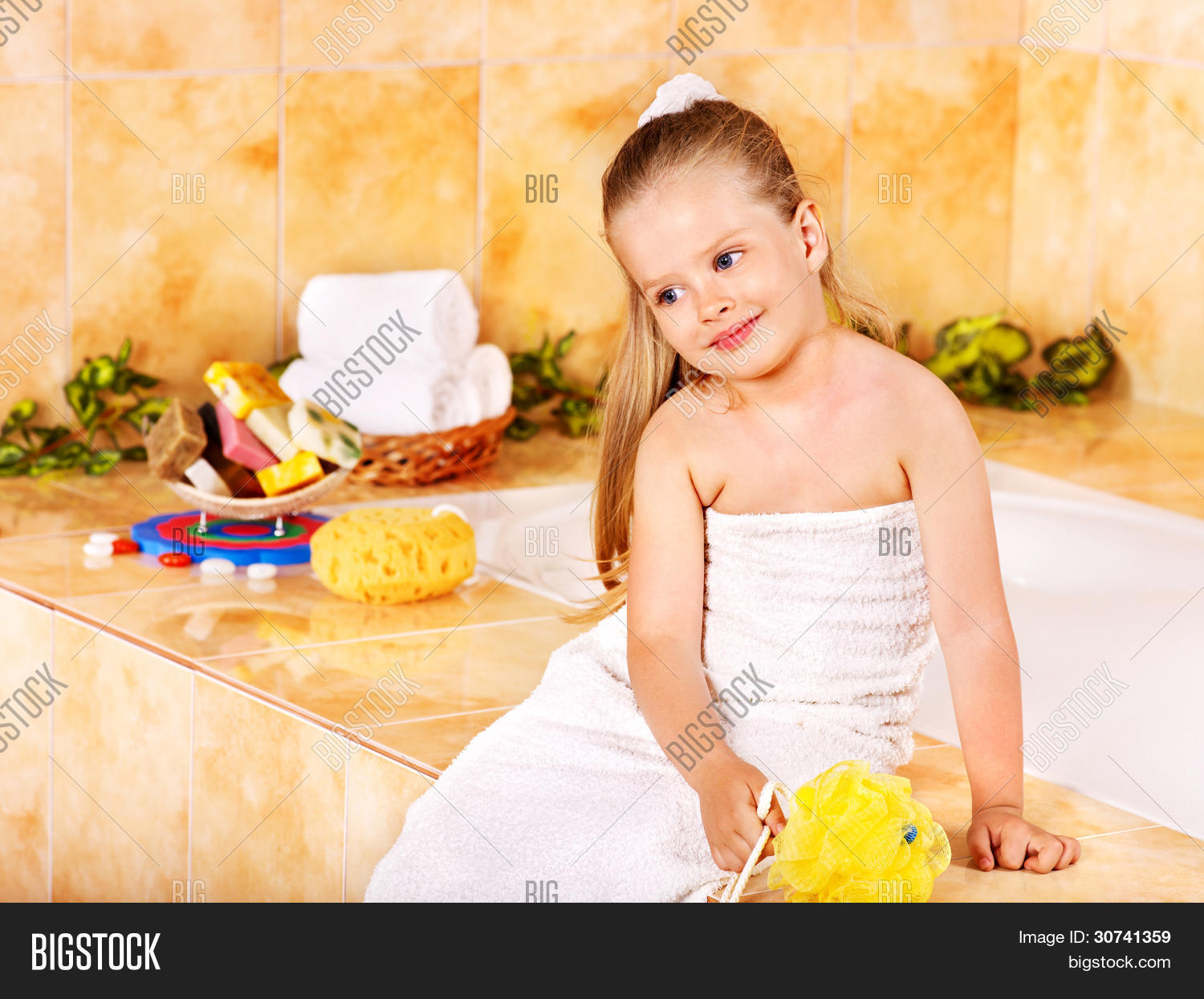 Little Girl Washing Image & Photo (Free Trial) | Bigstock