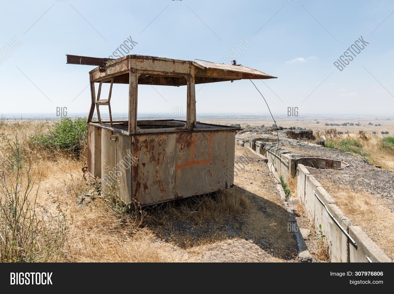 Destroyed Battle Tower Image & Photo (Free Trial) | Bigstock