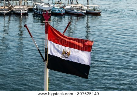 Luxor Egypt - Egyption Image & Photo (Free Trial) | Bigstock
