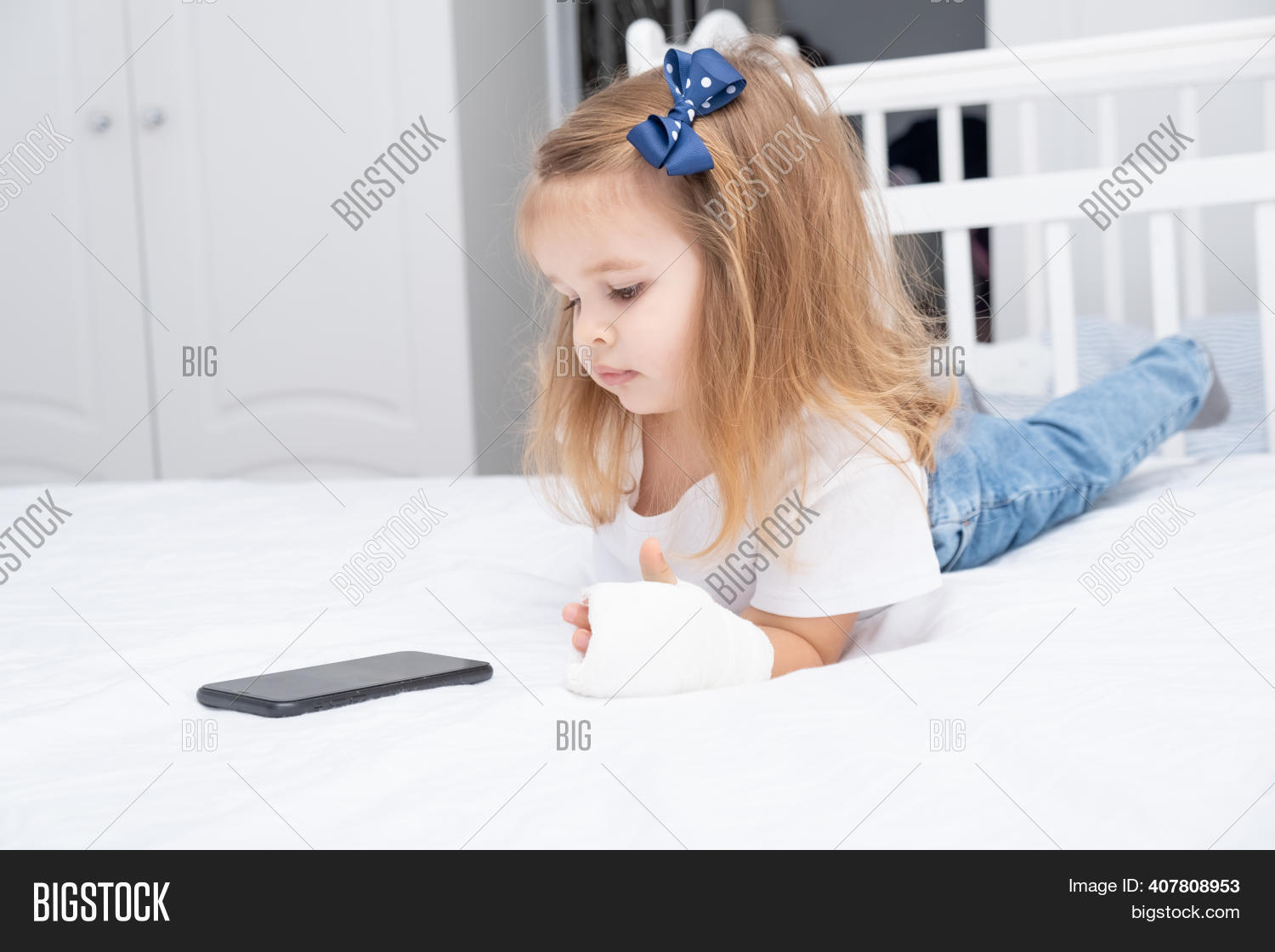 Little Girl Hand Cast Image & Photo (Free Trial) | Bigstock