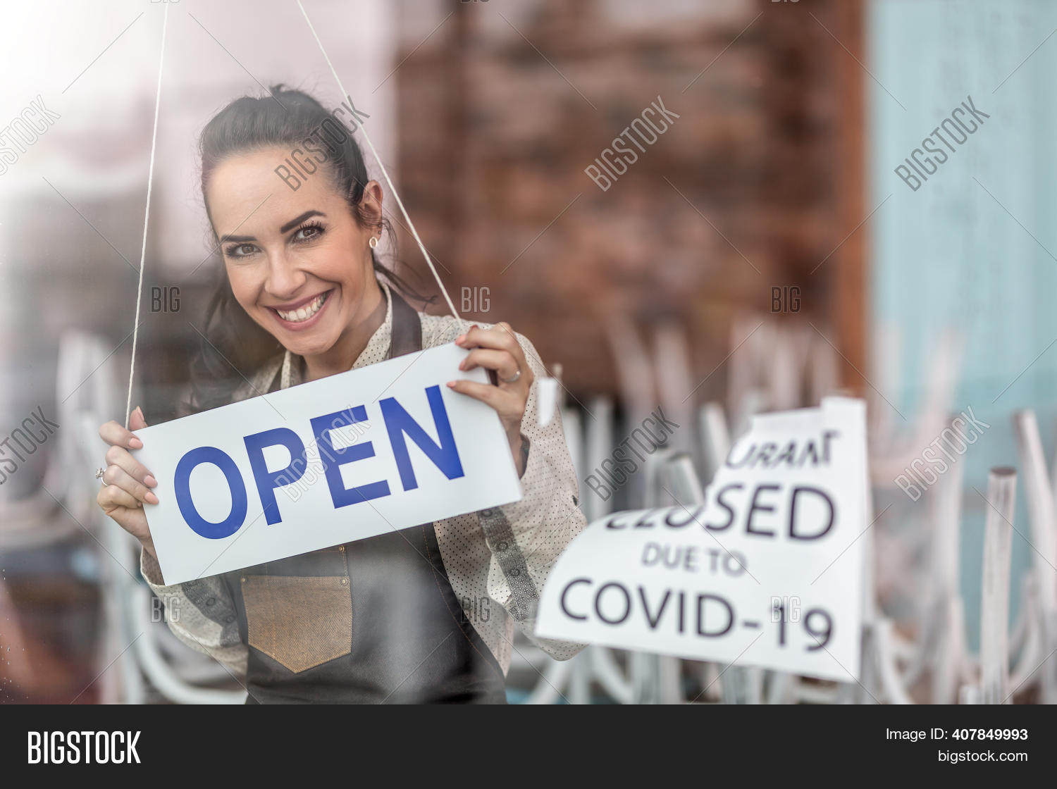 Happy Waitress Smiles Image & Photo (Free Trial) | Bigstock