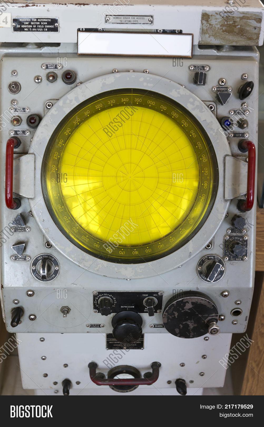 Part Old Round Radar Image & Photo (Free Trial) | Bigstock