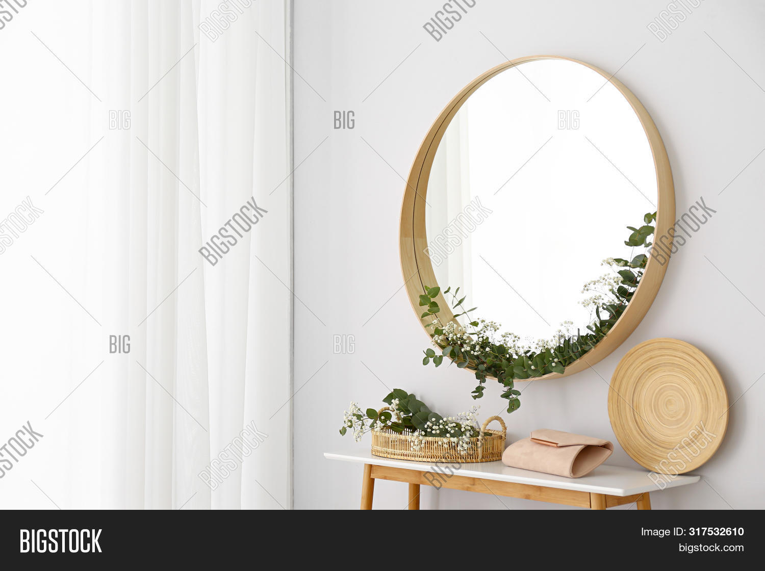 Round Mirror Table Image & Photo (Free Trial) | Bigstock