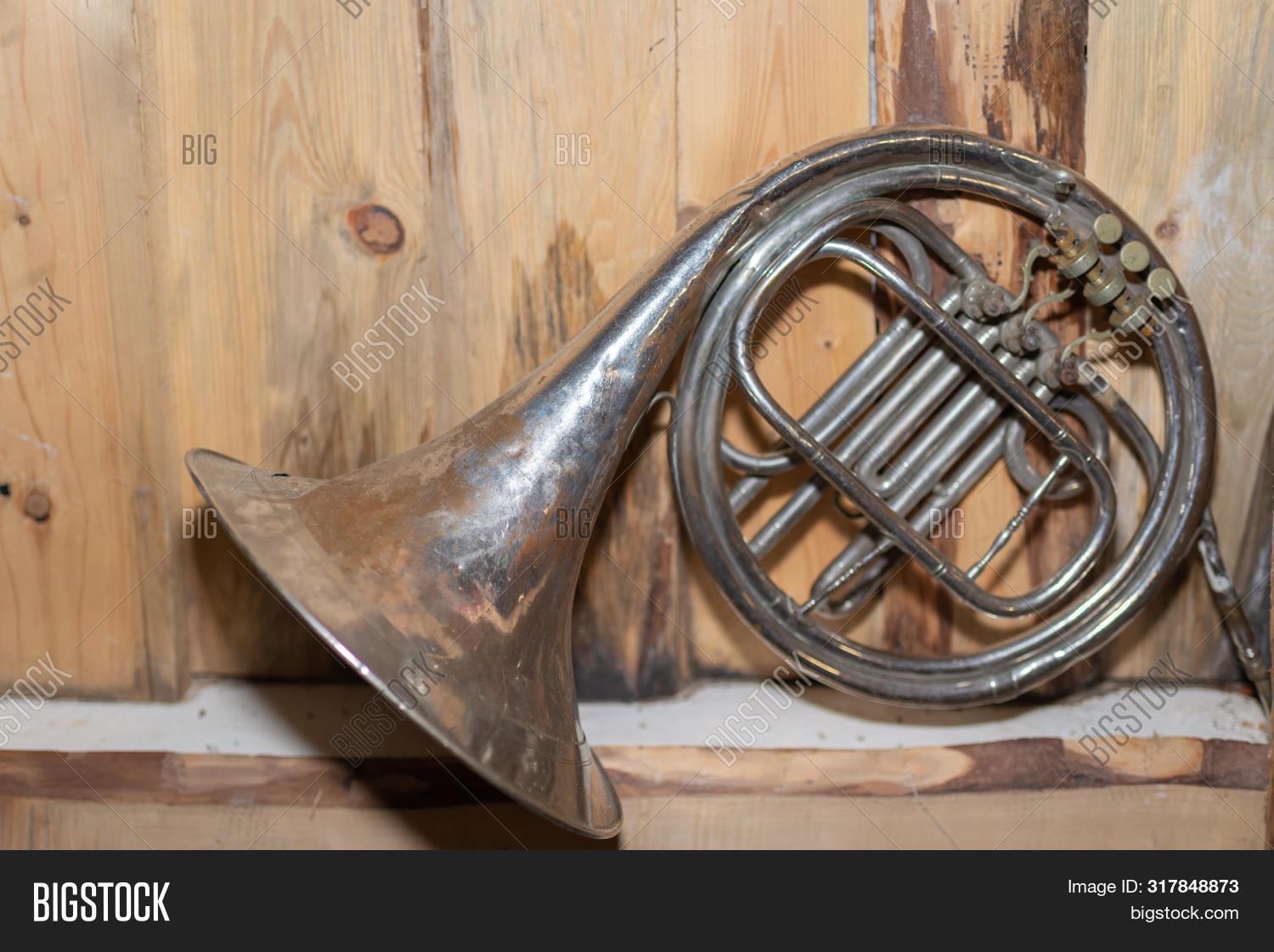 Imagen y foto Old Wind Instrument (prueba gratis) | Bigstock