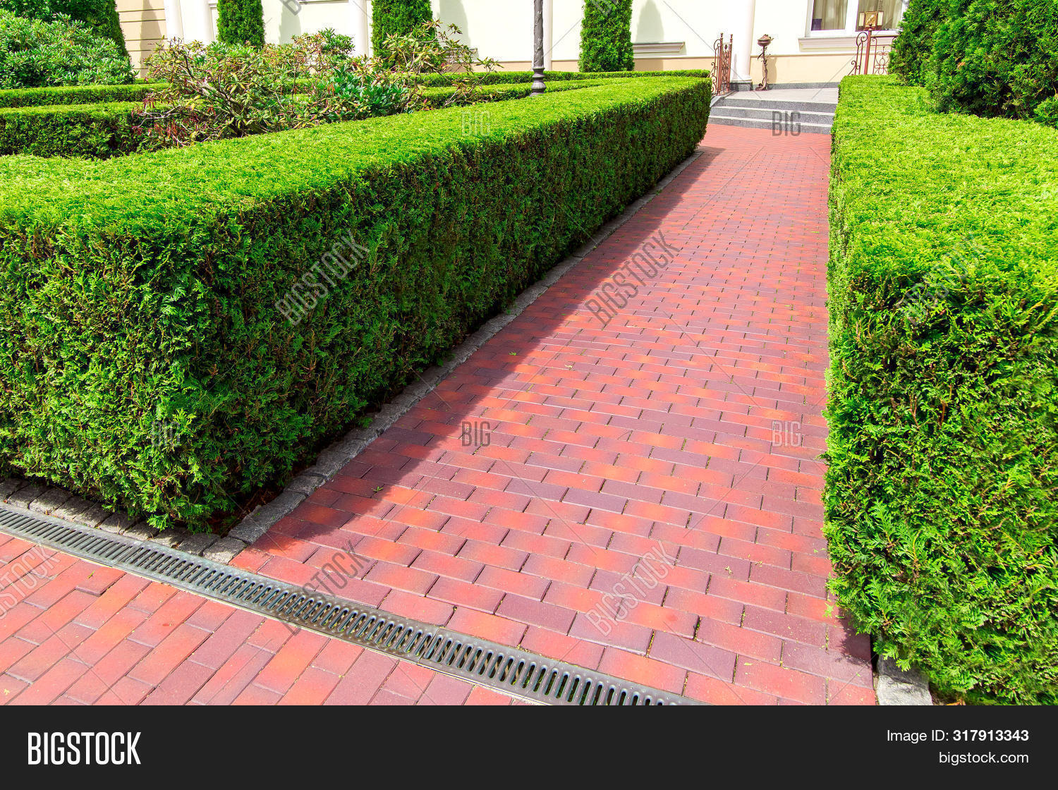 Pedestrian Footpath Image & Photo (Free Trial) | Bigstock