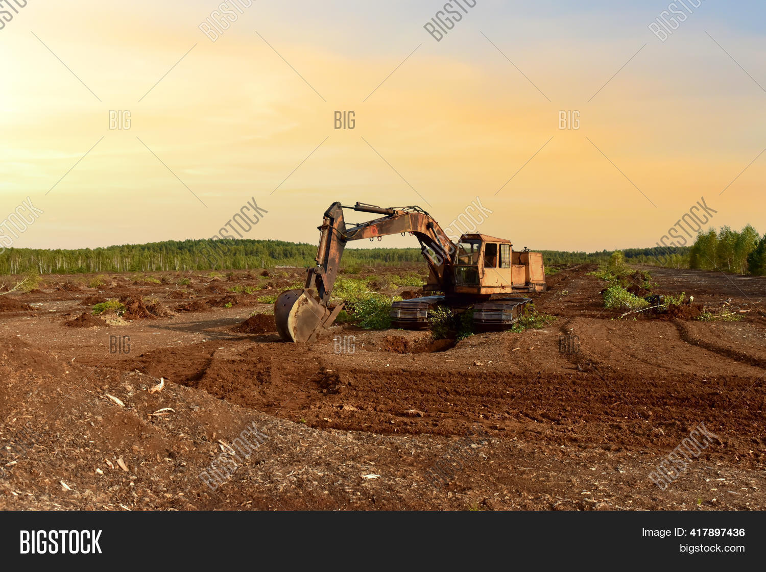Excavator Digging Image & Photo (Free Trial) | Bigstock