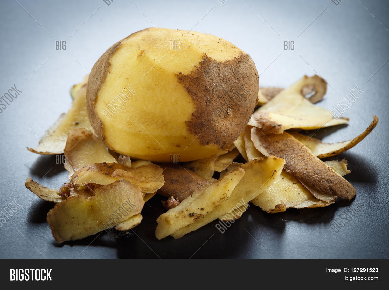 Raw Peeled Potatoes Image & Photo (Free Trial) | Bigstock