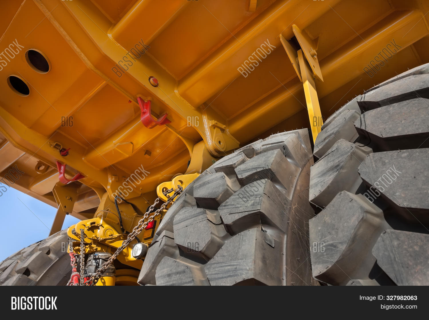 Back Heavy-duty Truck Image & Photo (Free Trial) | Bigstock