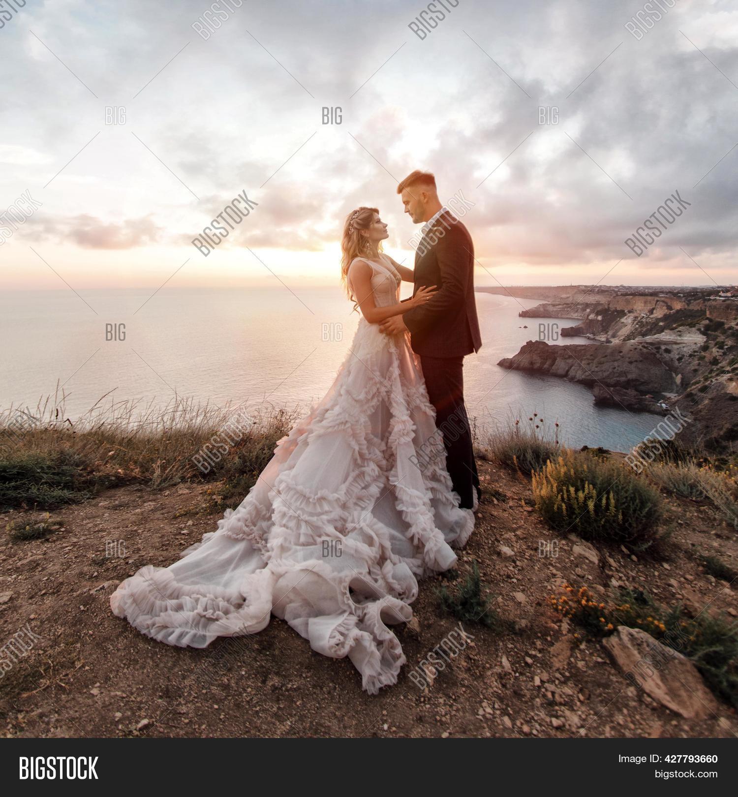 Beautiful Bride Groom Image & Photo (Free Trial) | Bigstock