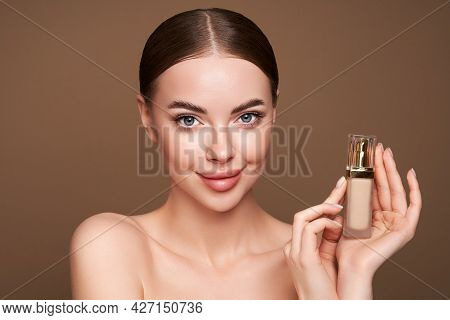 Ibb美女 图片、插图和矢量图（免费） - Bigstock