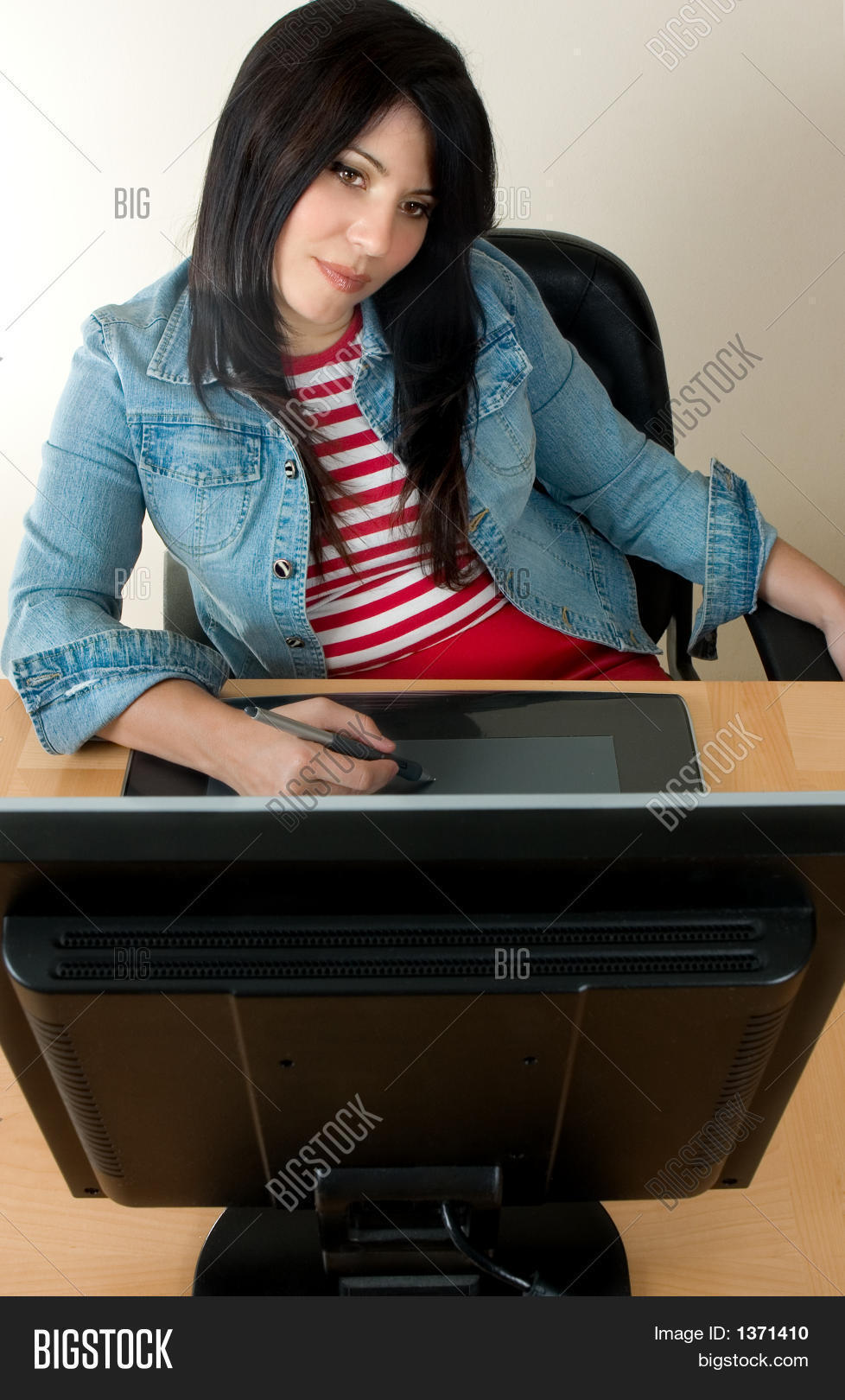 Woman Desk Working Image & Photo (Free Trial) | Bigstock
