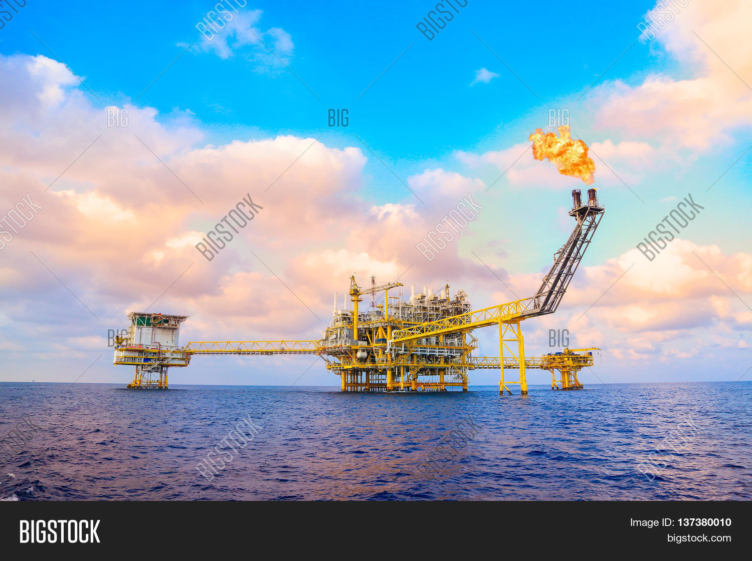 Offshore Construction Image & Photo (Free Trial) | Bigstock