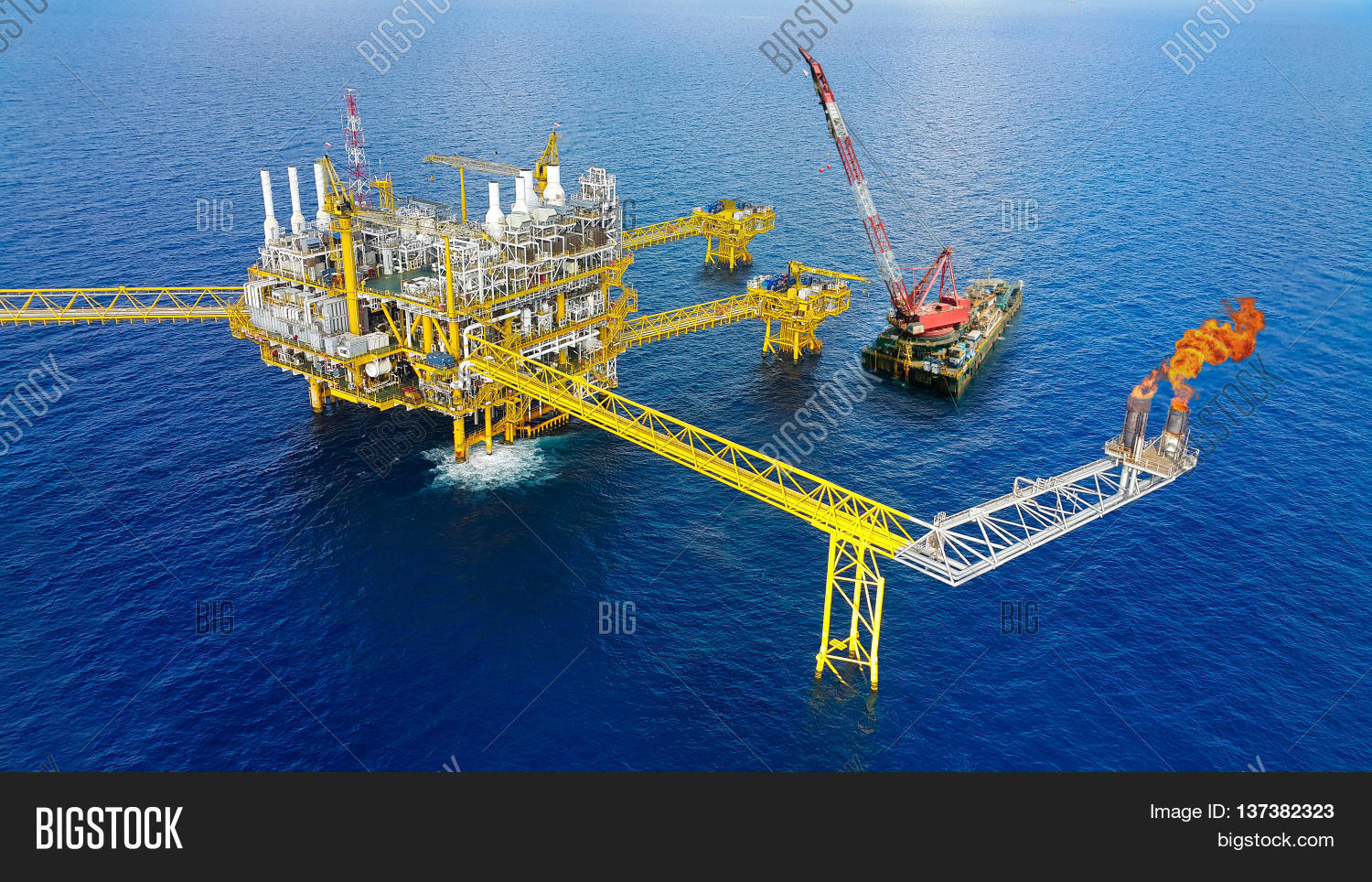 Offshore Construction Image & Photo (Free Trial) | Bigstock