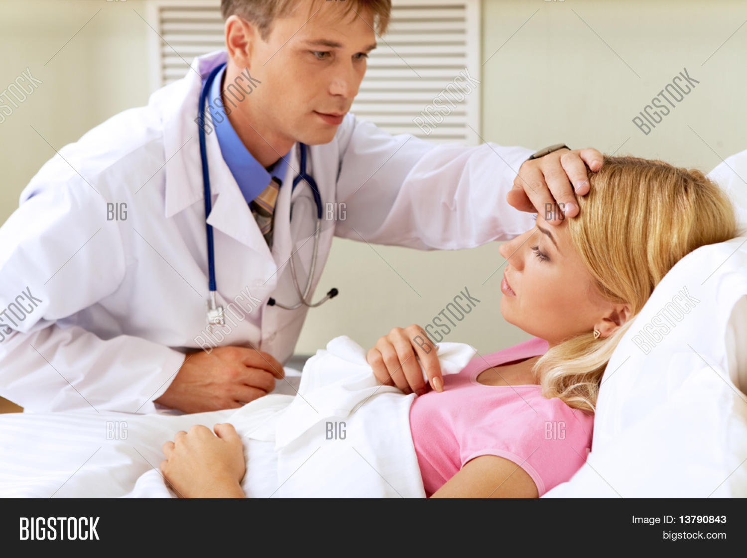 Photo Male Doctor Image & Photo (Free Trial) | Bigstock