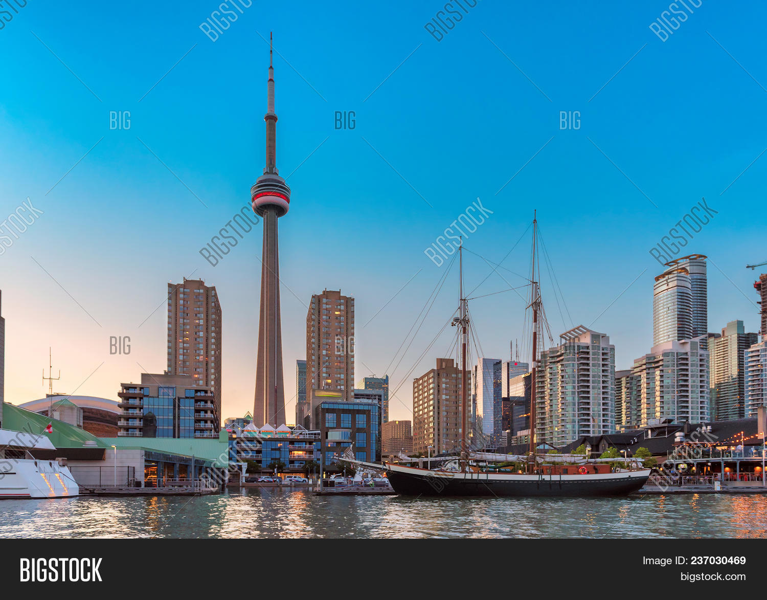 Toronto Downtown Image & Photo (Free Trial) | Bigstock