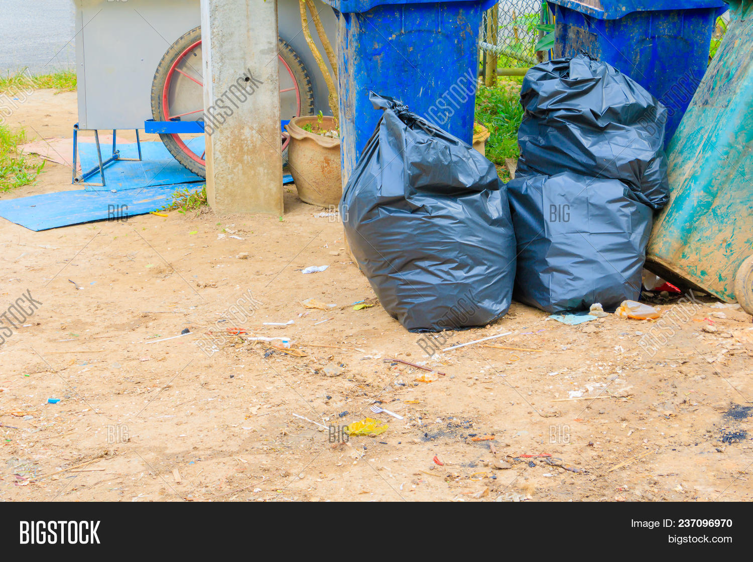 Pile Black Garbage Bag Image & Photo (Free Trial) | Bigstock