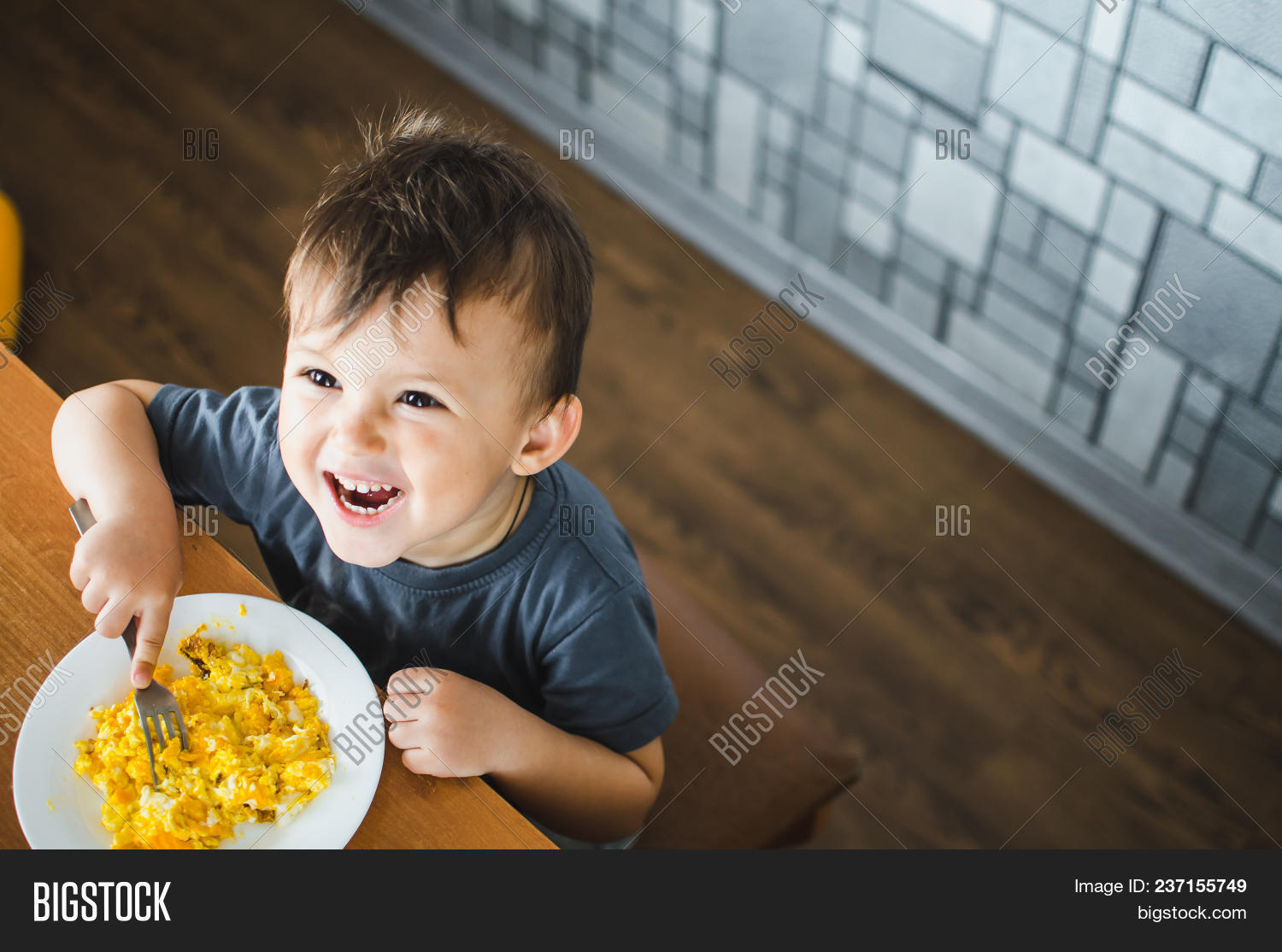 Child T-shirt Kitchen Image & Photo (Free Trial) | Bigstock