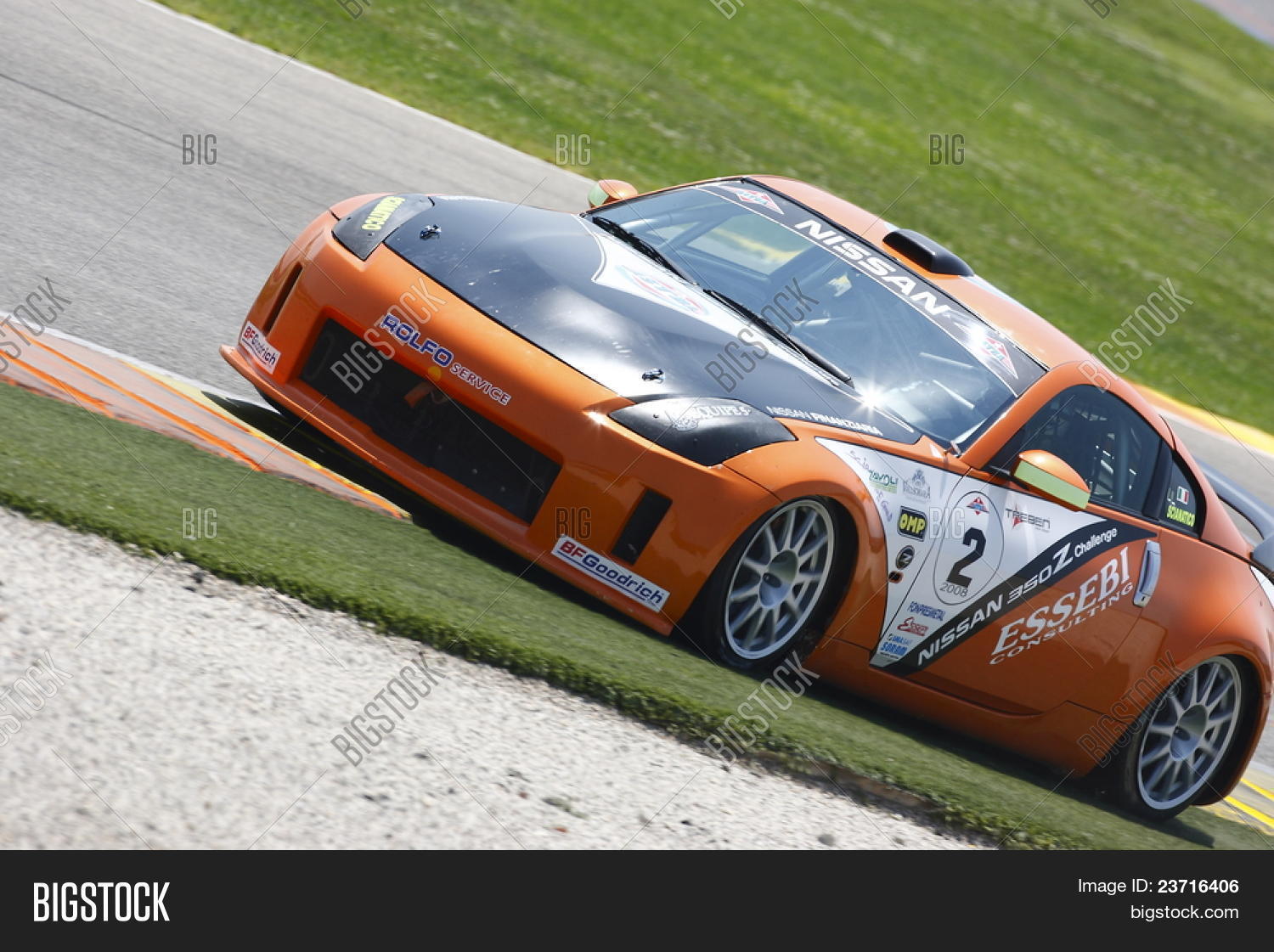 Sara Racing Weekend Image & Photo (Free Trial) | Bigstock