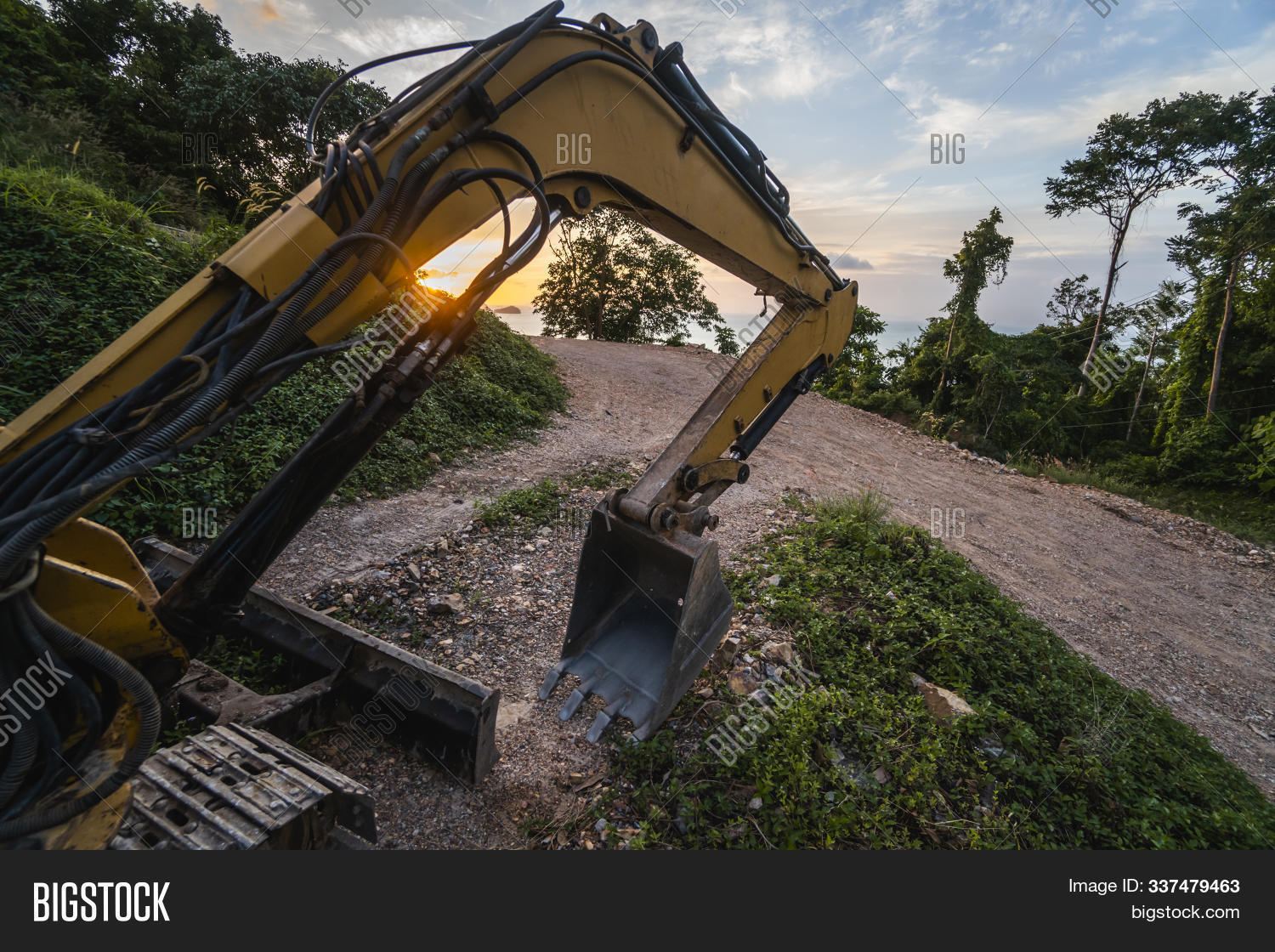 Modern Excavator On Image & Photo (Free Trial) | Bigstock